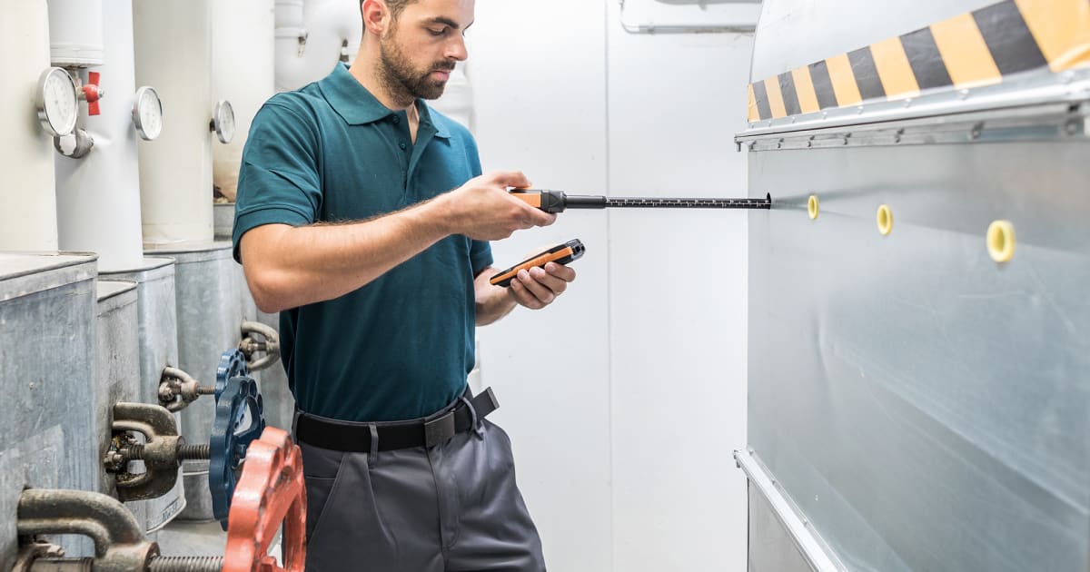 Air velocity measurement with the testo 440 air velocity & IAQ ...