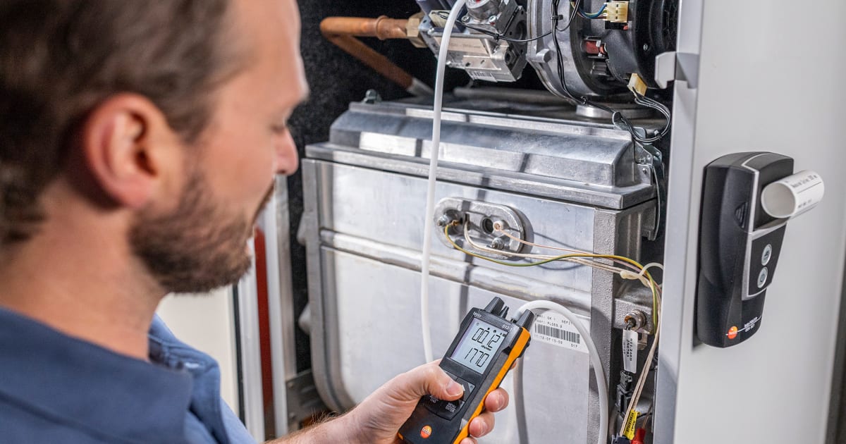 Measuring temperature in heating systems
