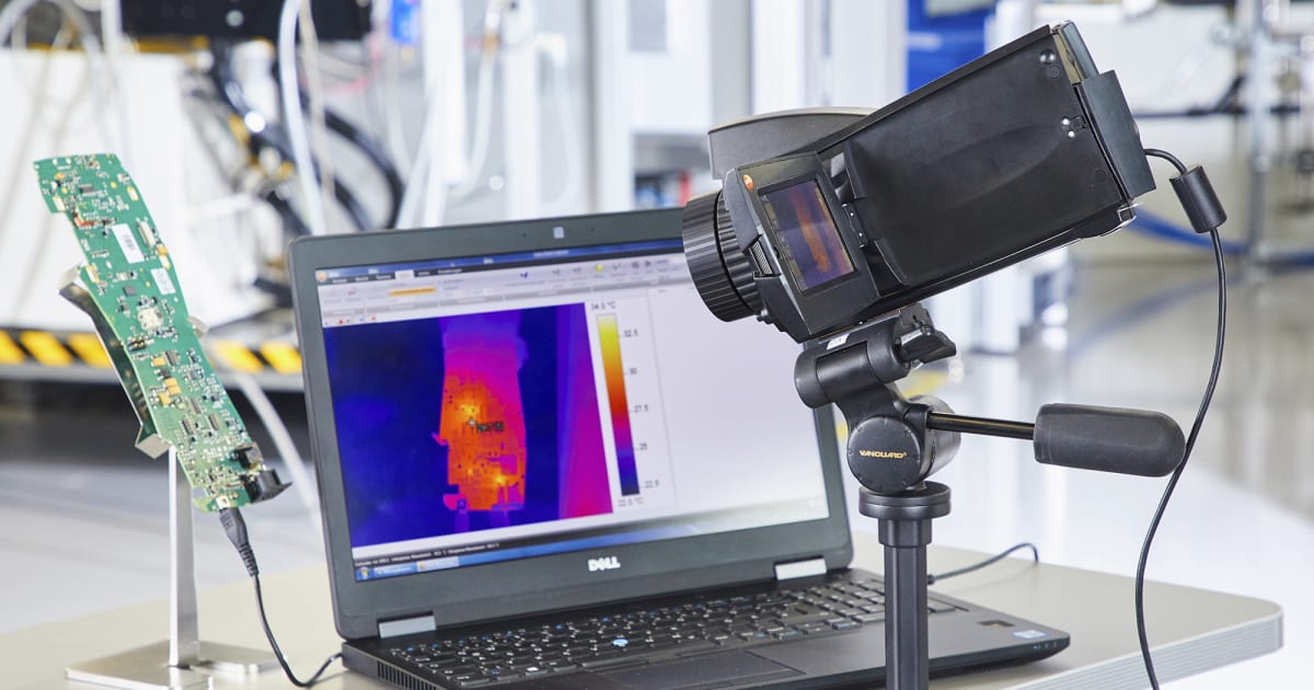 Fully radiometric video for thermography analysis