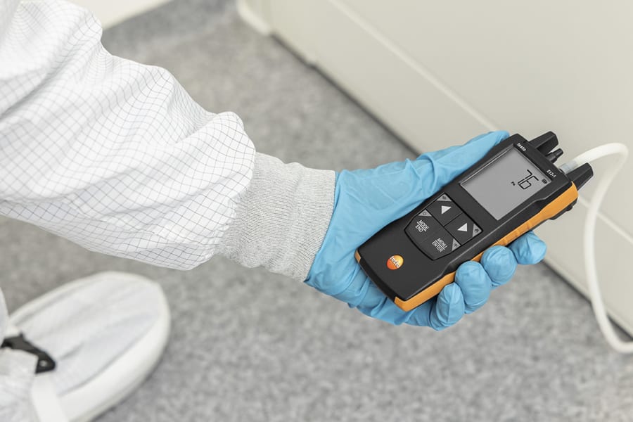 Ensuring minimal pressure difference in cleanrooms