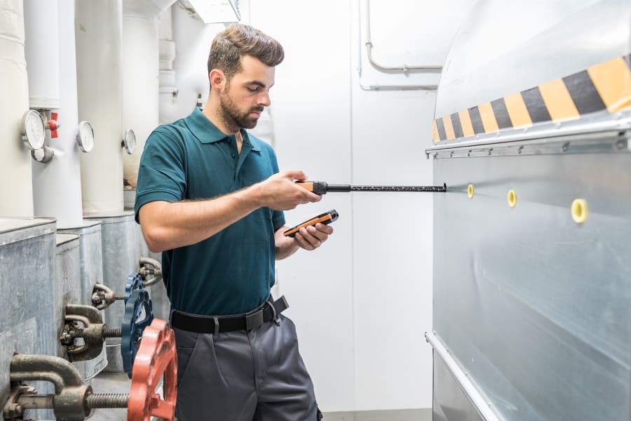 Flow measurement in ducts and at outlets with the testo 440 ...